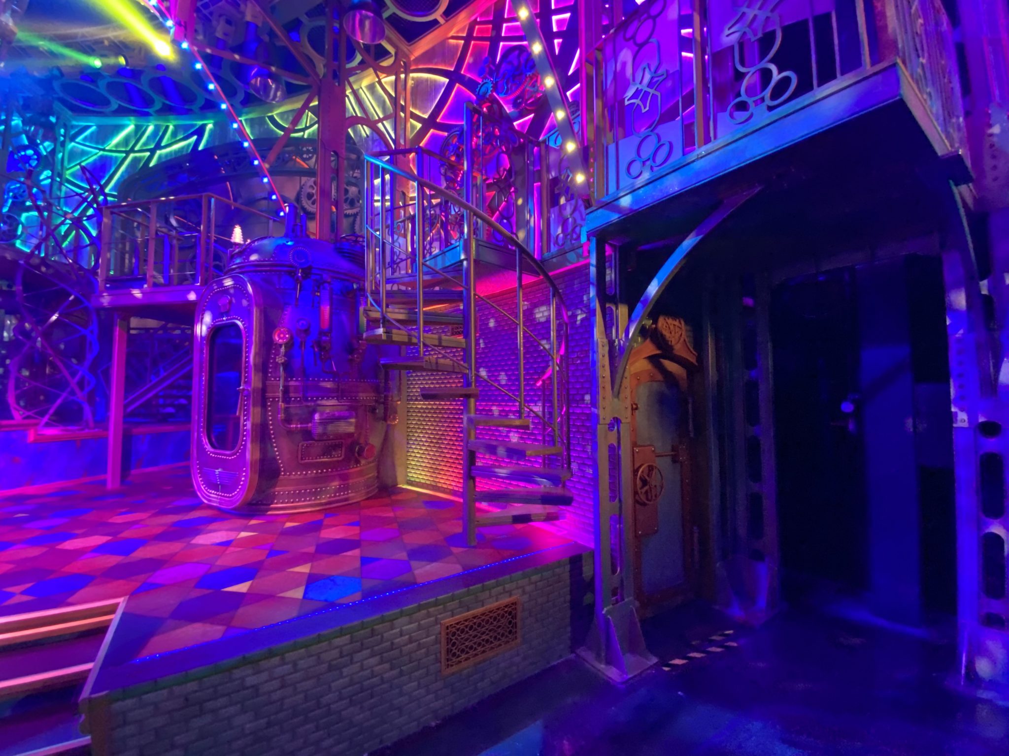 Studio D : la fabrique des rêves Disney ouvre ses portes à Disneyland ...